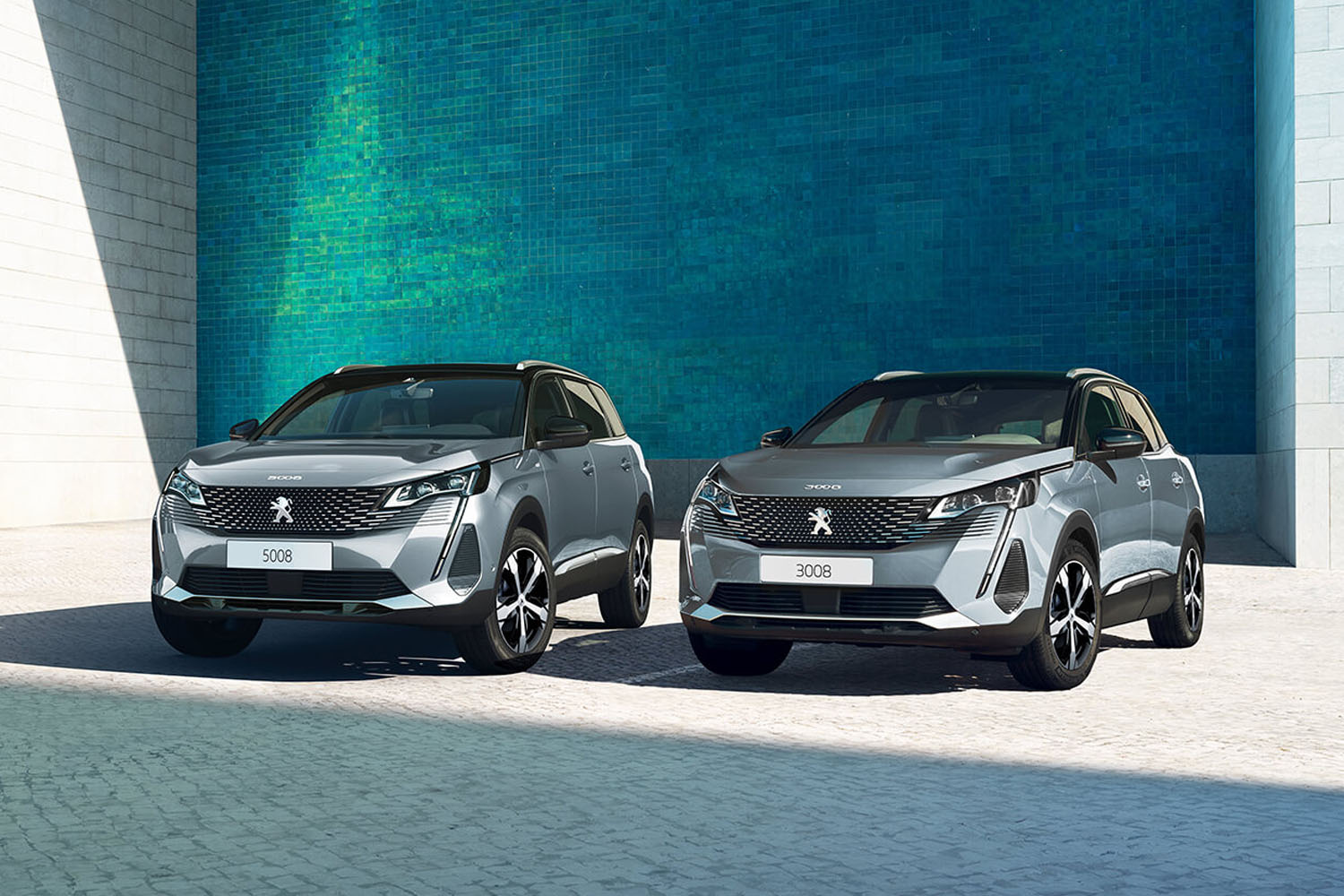 プレミアム感がアップした「プジョー3008／5008」の限定車発売 【ニュース】 - webCG