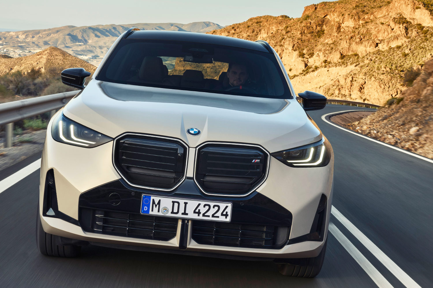 第64回：新型「1シリーズ」と「X3」（後編） ―“駆けぬける庭石”が示すBMWデザインの新境地― 【カーデザイン曼荼羅】 - webCG