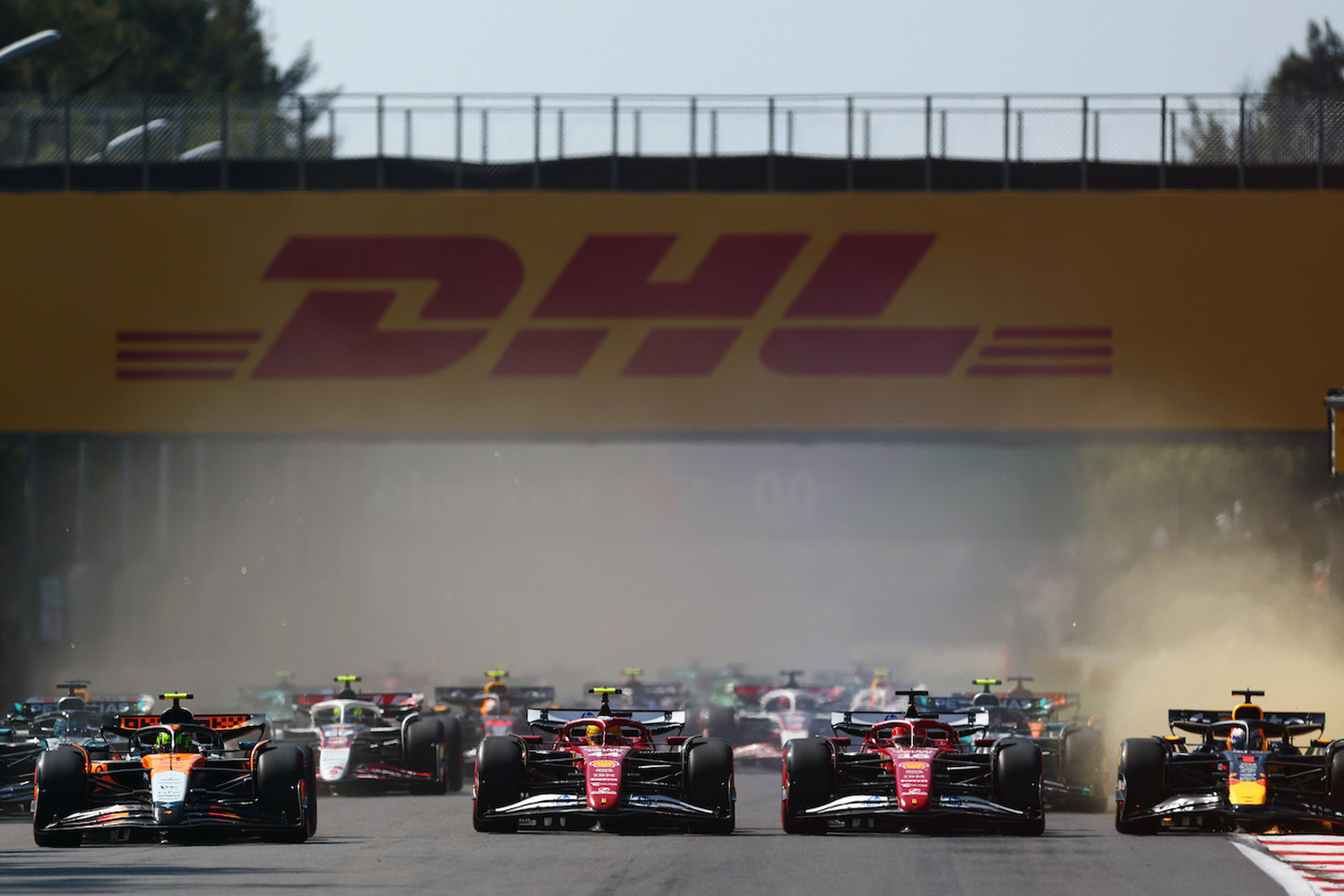 【F1 2025】第20戦メキシコシティGPでノリスが快勝 1点差でチャンピオンシップリーダーに 【ニュース】 - webCG