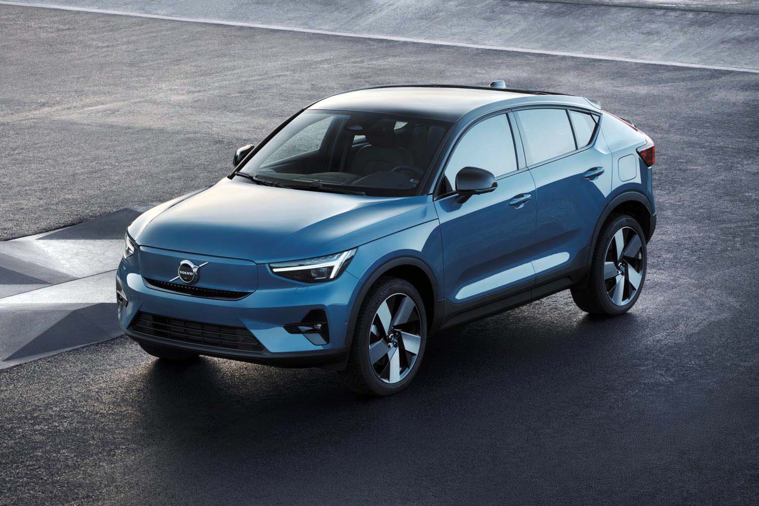 ボルボのクロスオーバー型電気自動車「C40リチャージ」上陸 【ニュース】 - webCG