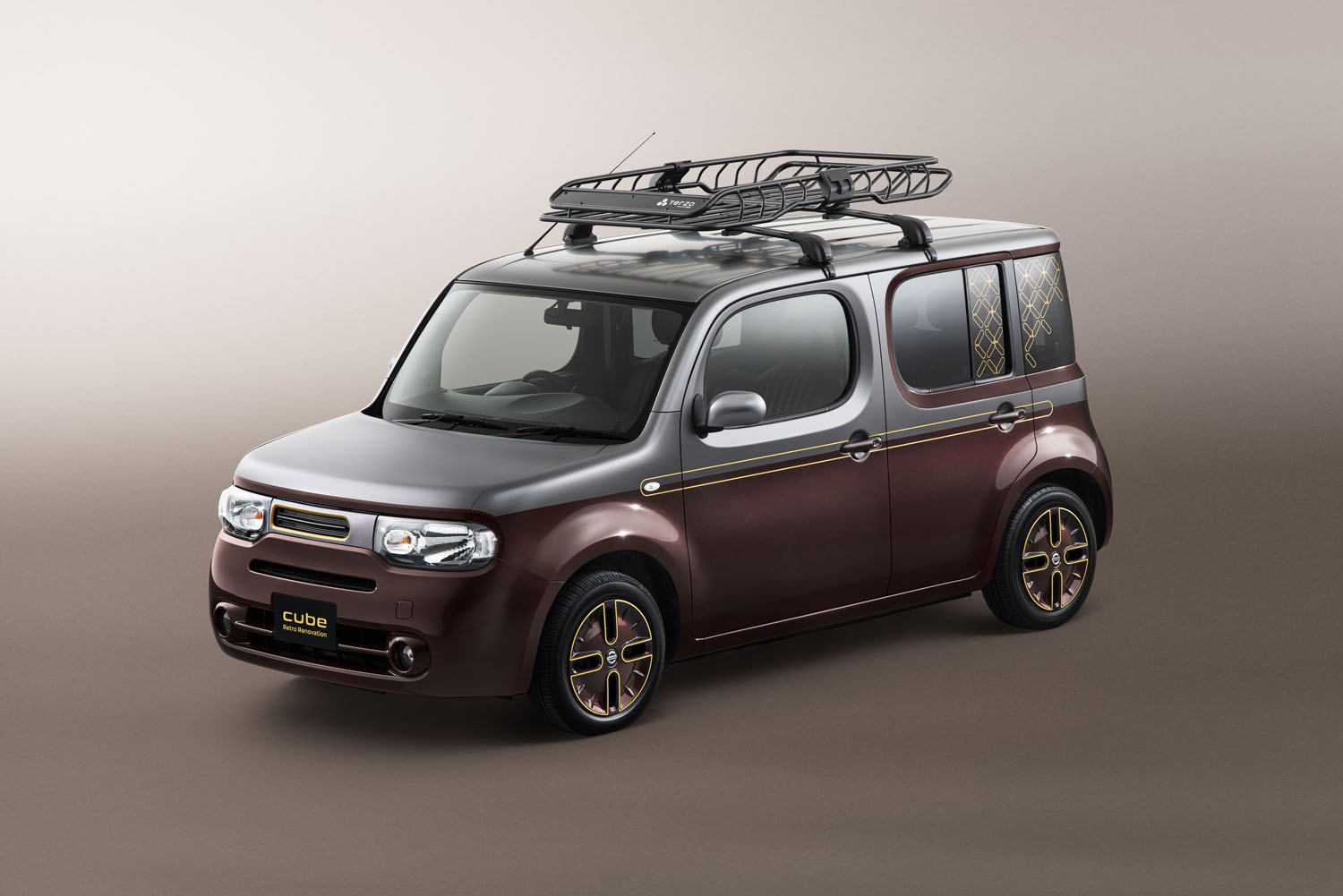 日産がリフレッシュとカスタマイズを施した「キューブ レトロリノベーション」を発表 【ニュース】 - webCG