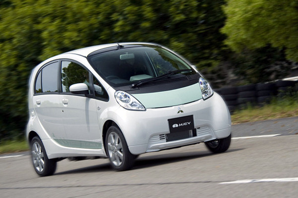 プジョー・シトロエン、「三菱i-MiEV」ベースの電気自動車開発へ 【ニュース】 - webCG