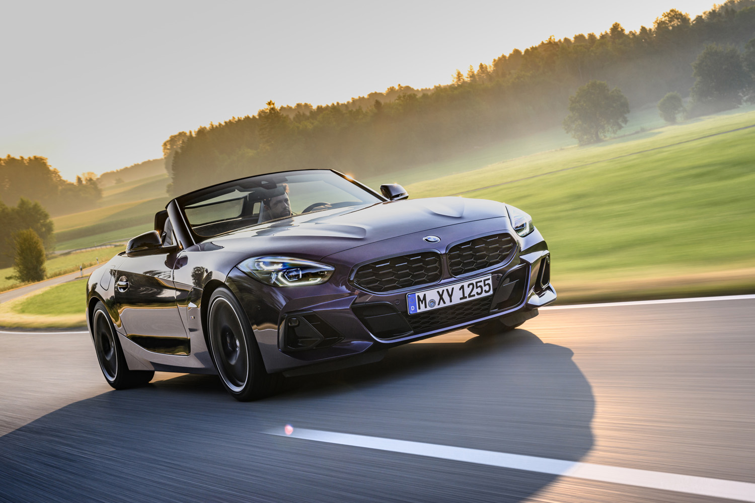 BMWが「Z4」をマイナーチェンジ フロントフェイスをリニューアル 【ニュース】 - webCG