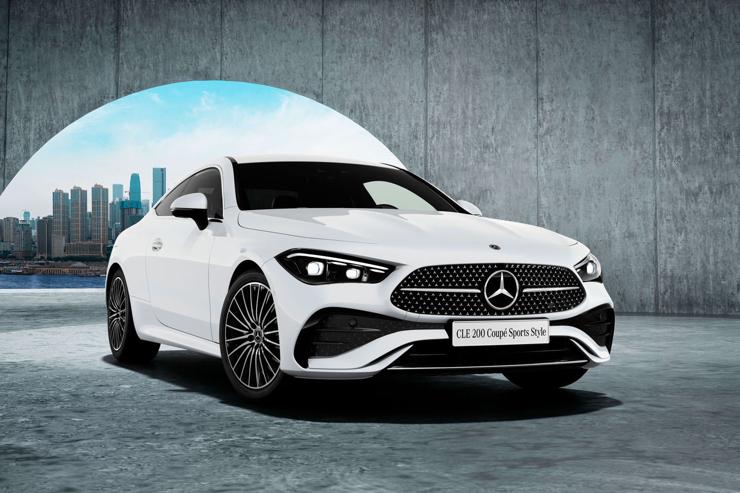 「メルセデス・ベンツCLEクーペ」に価格を抑えた新グレードが登場 【ニュース】 - webCG