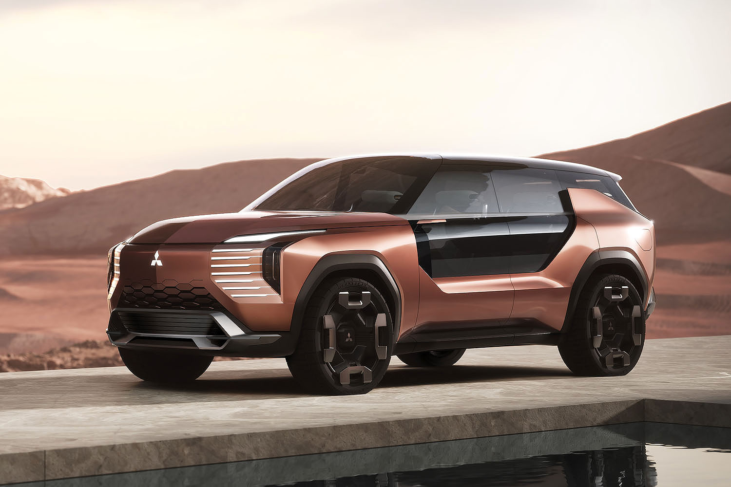 三菱がSUVタイプの4モーターPHEV「ELEVANCE Concept（エレバンス コンセプト）」を世界初公開【ジャパンモビリティショー2025】 【ニュース】 - webCG