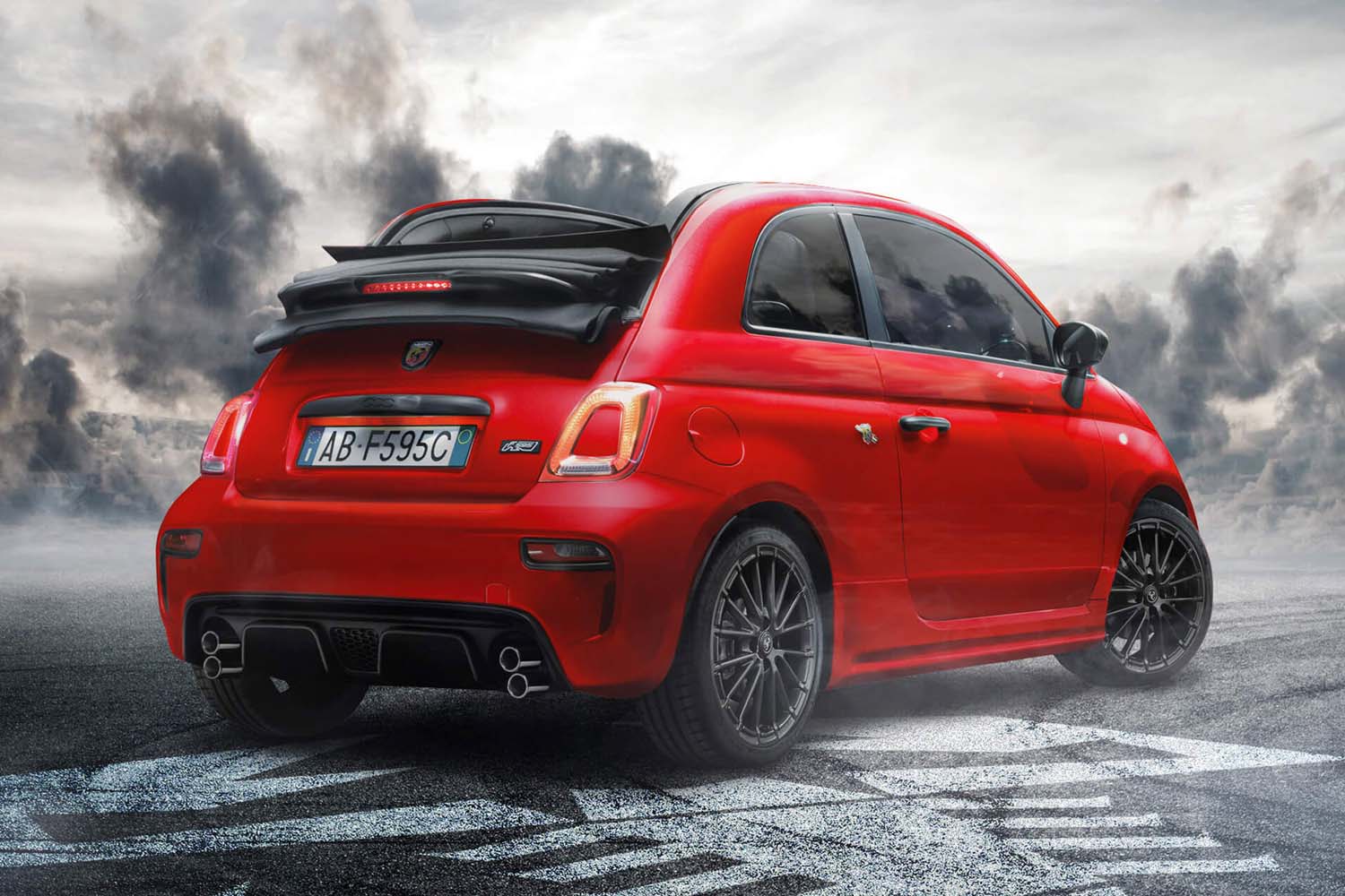 160台限定！ 「アバルトF595」のオープントップ＋MTバージョン発売 【ニュース】 - webCG