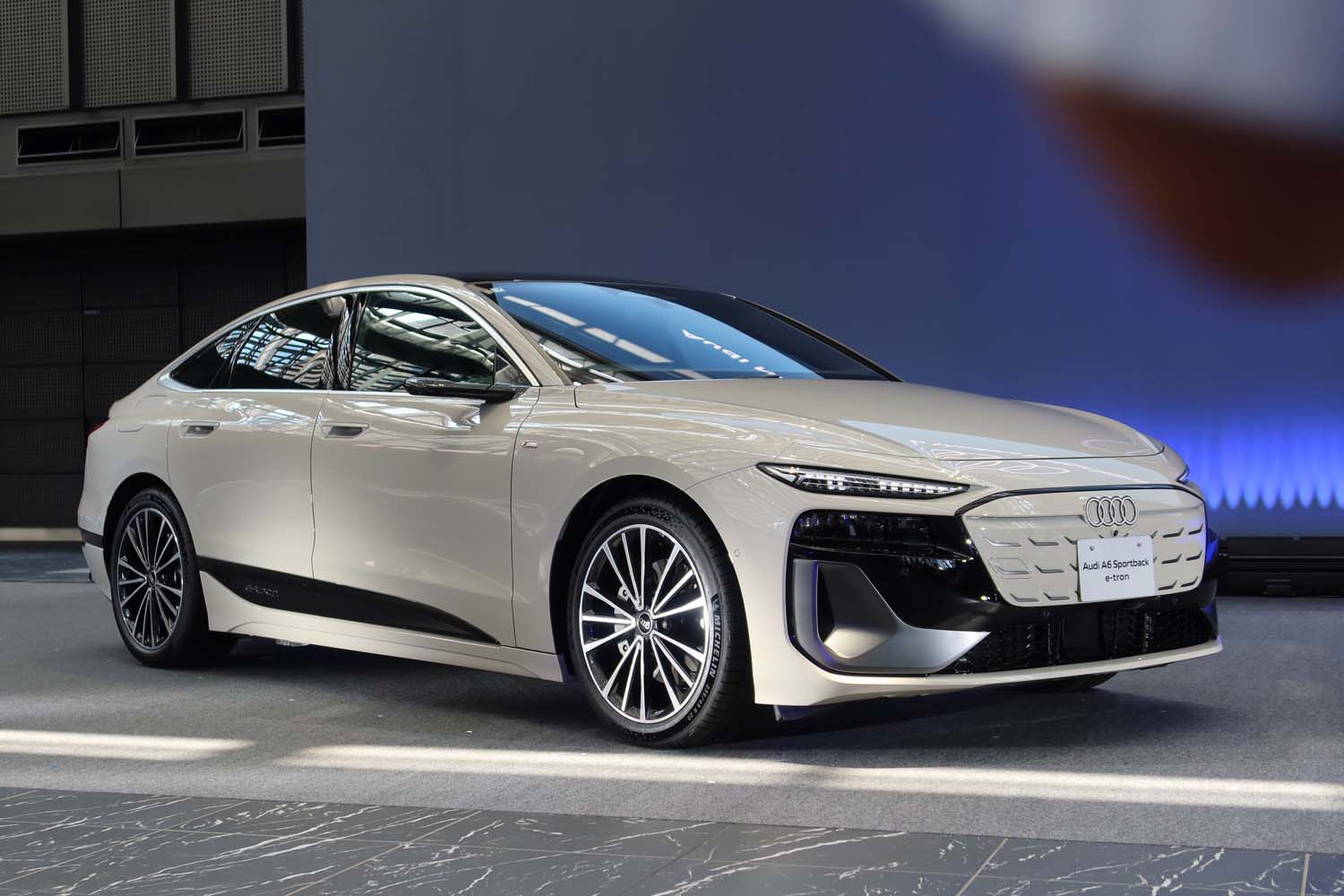 アウディの新型電気自動車「A6スポーツバックe-tron」「A6アバントe-tron」が上陸 【ニュース】 - webCG