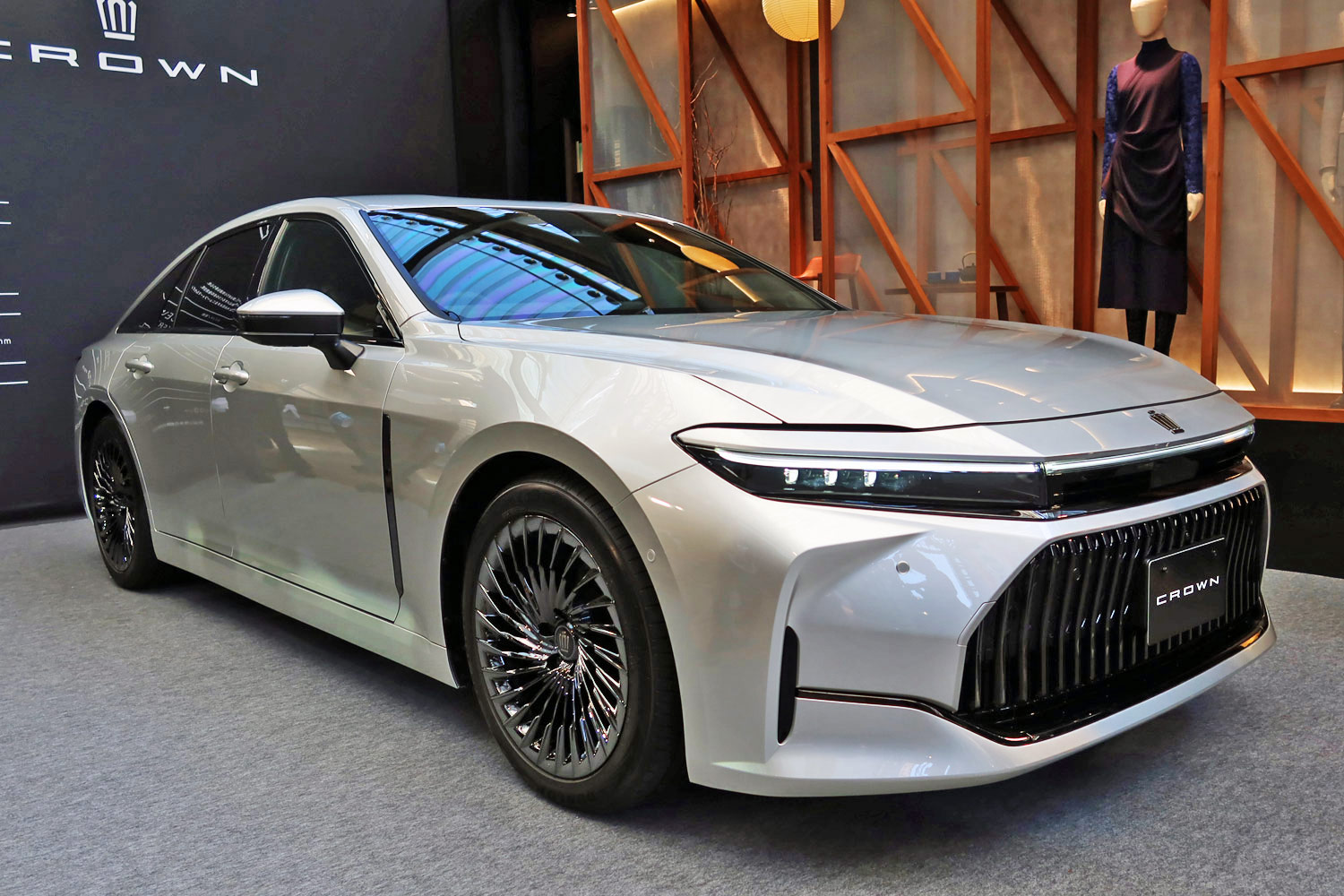 第12回：トヨタ・クラウン セダン（後編） 【カーデザイン曼荼羅】 - webCG