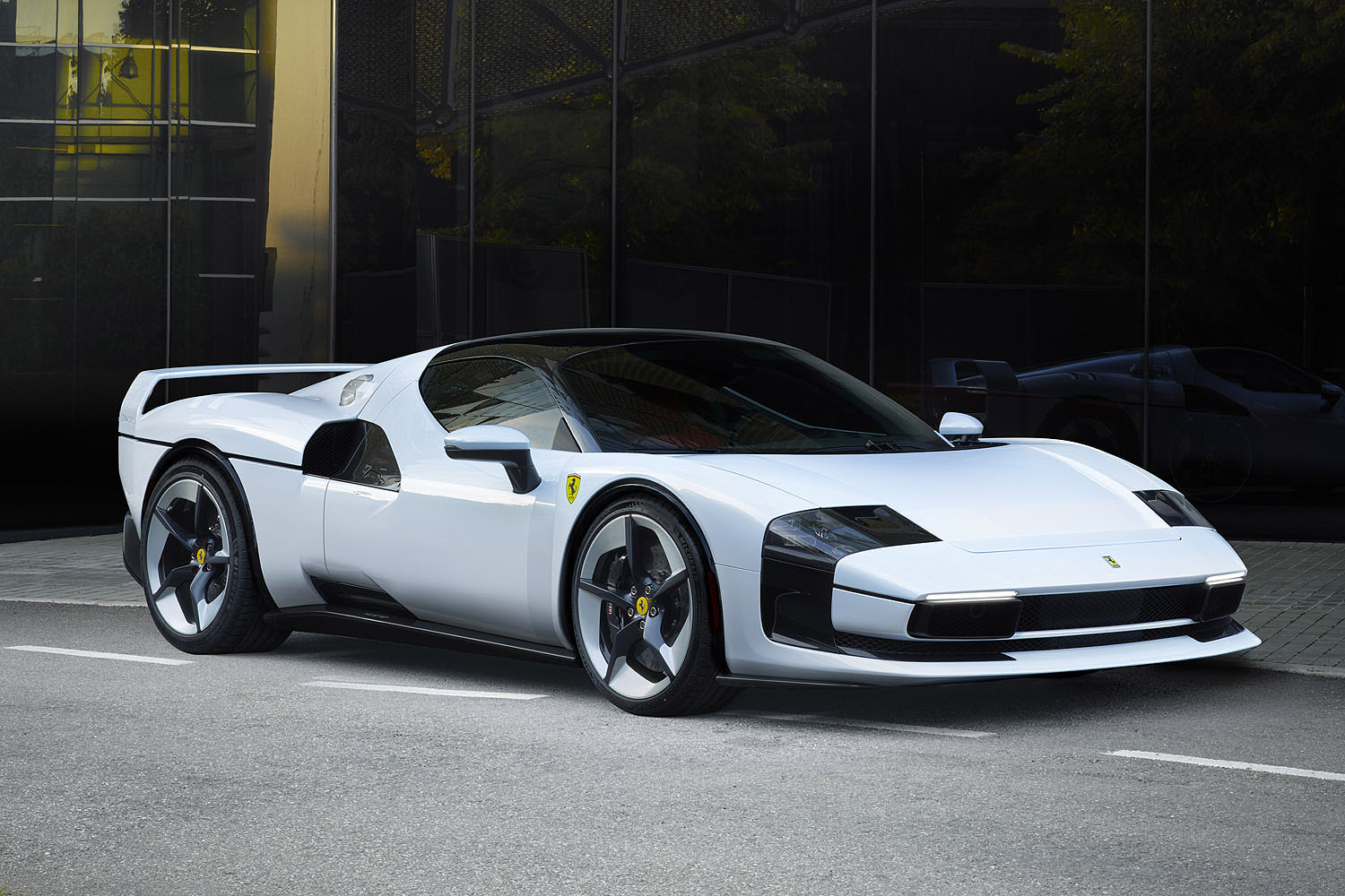 フェラーリが往年の名車「F40」をイメージしたワンオフモデル「SC40」を発表 【ニュース】 - webCG