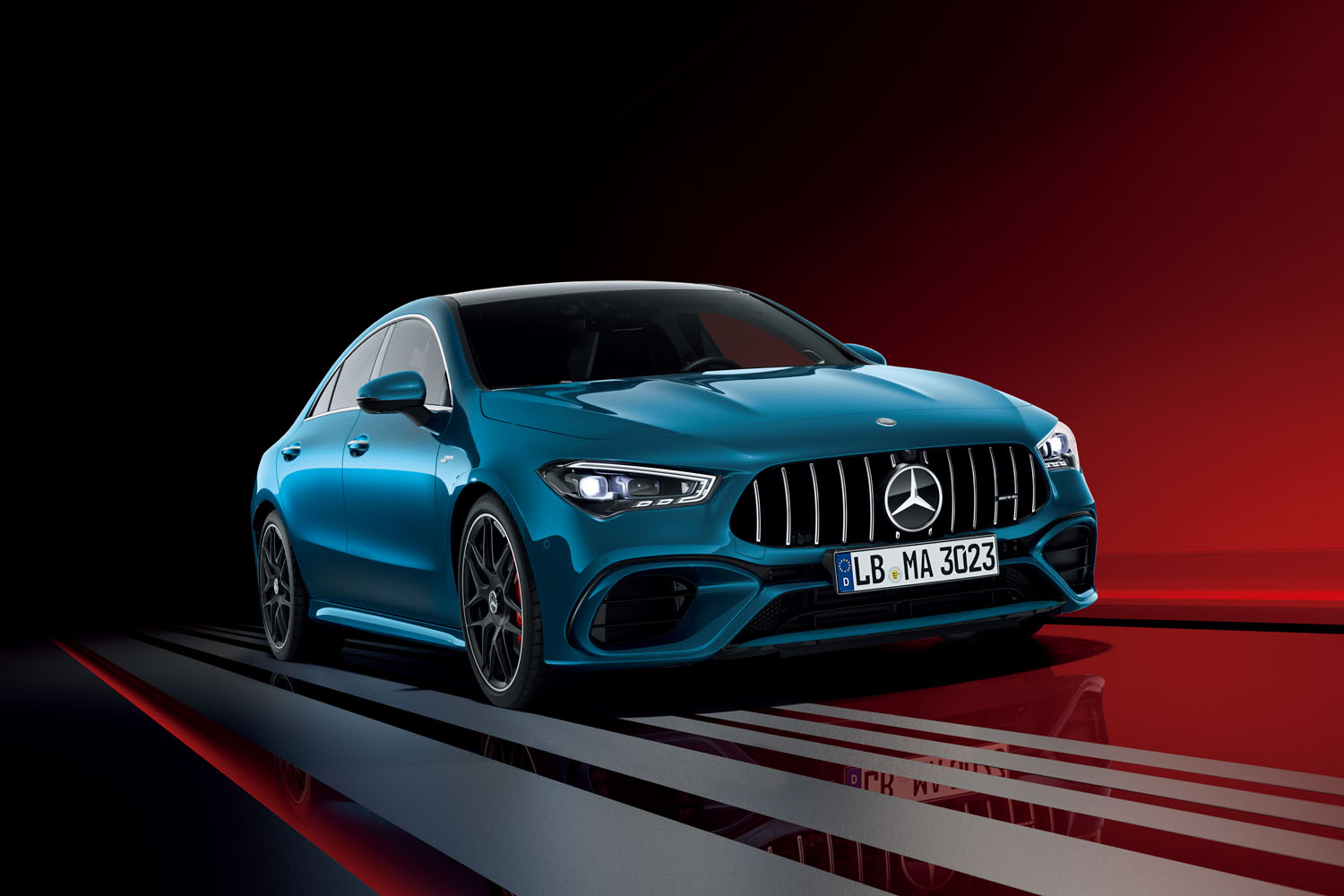 フロントデザインを刷新した「メルセデスAMG CLA45 S 4MATIC＋」発売 【ニュース】 - webCG