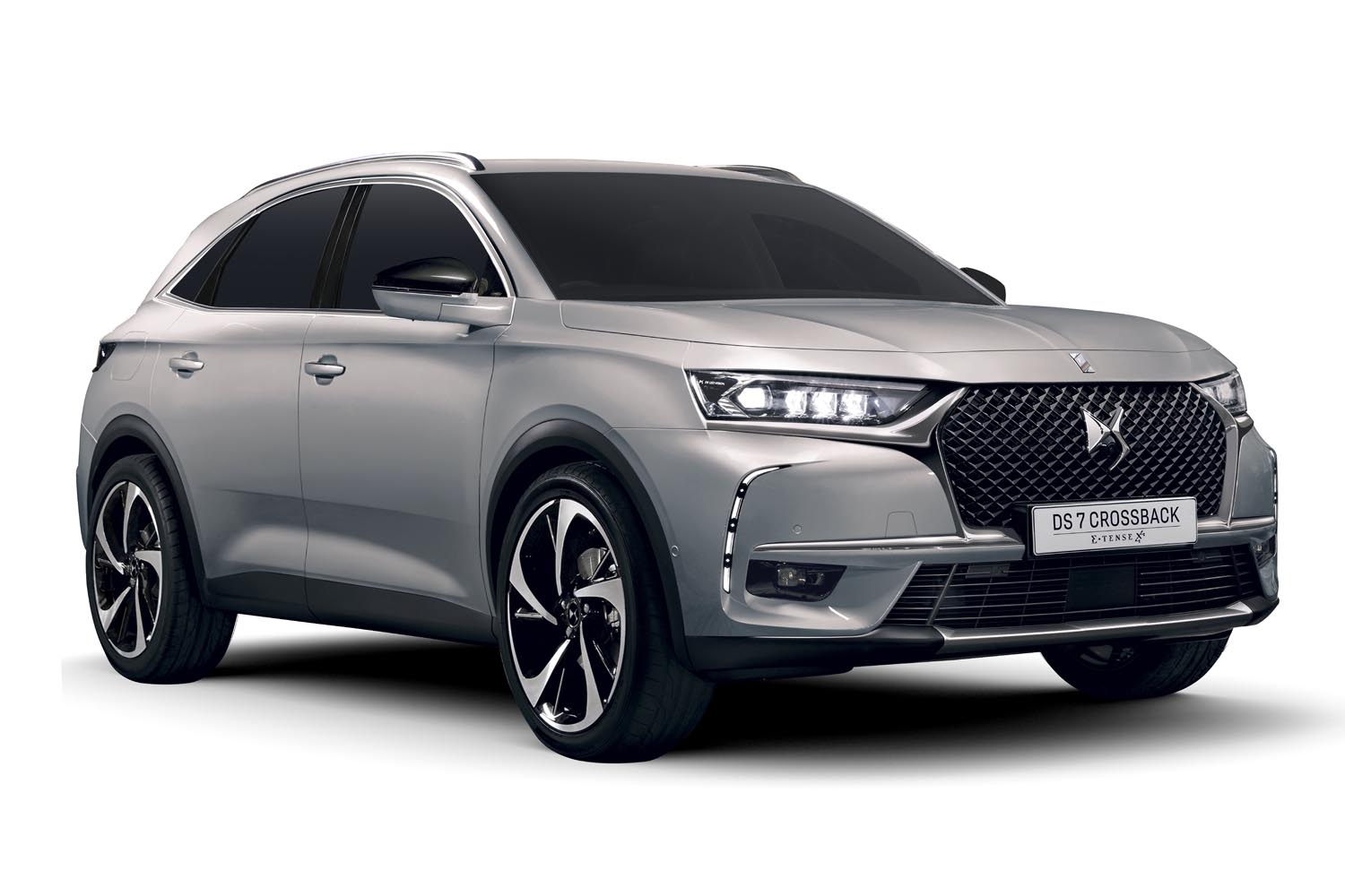 プラグインハイブリッドのラグジュアリーSUV「DS 7クロスバックE-TENSE 4×4」発売 【ニュース】 - webCG