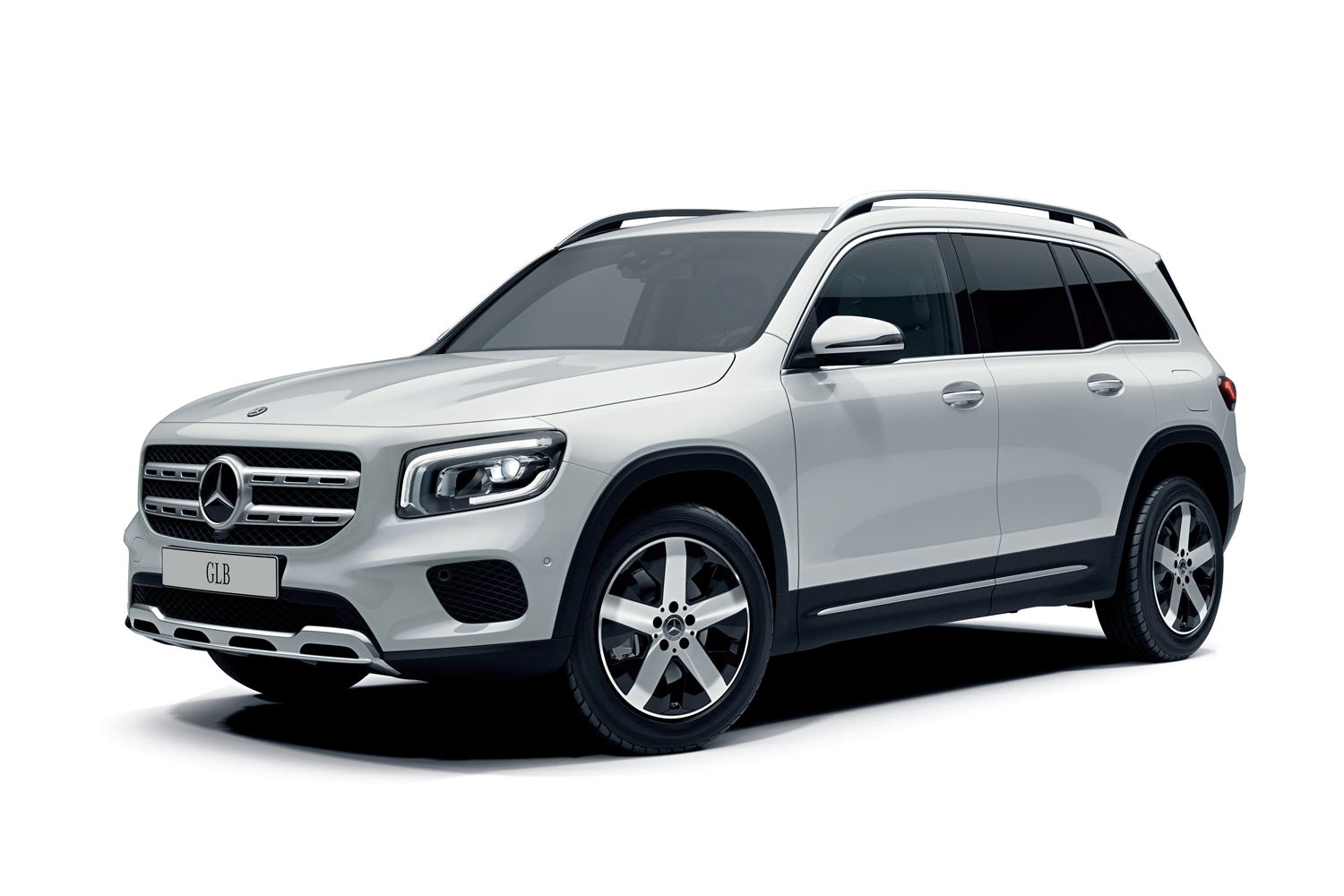 「メルセデス・ベンツGLB」に新グレード「GLB180」「GLB200d 4MATIC」が登場 【ニュース】 - webCG