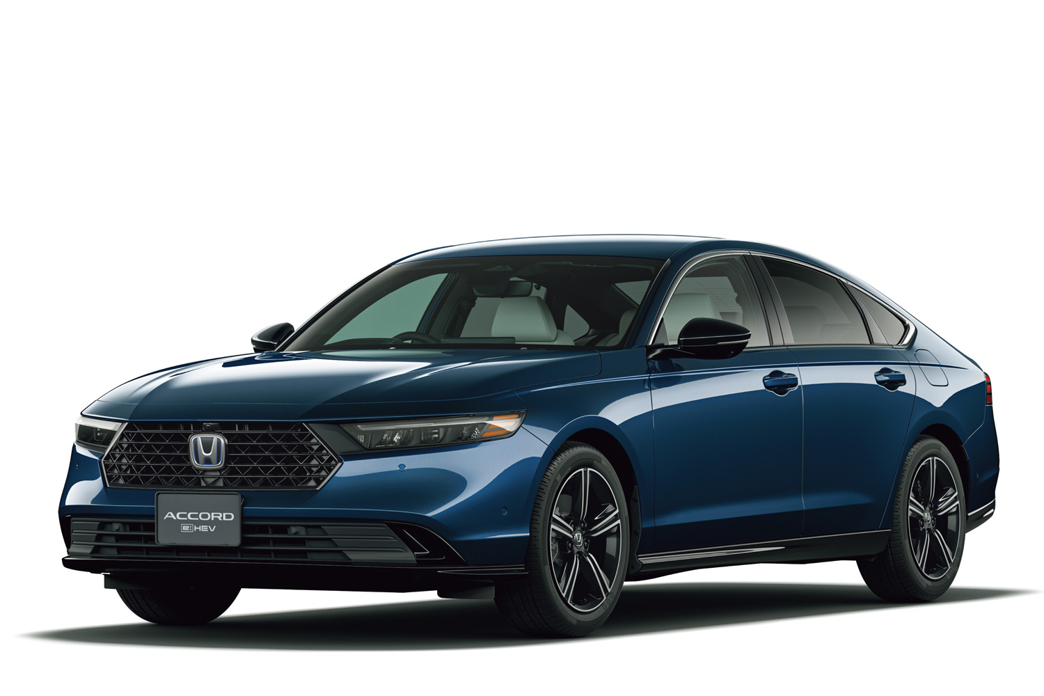 ホンダがハンズオフ機能付き運転支援システムを搭載する「アコード」の情報を先行公開 【ニュース】 - webCG