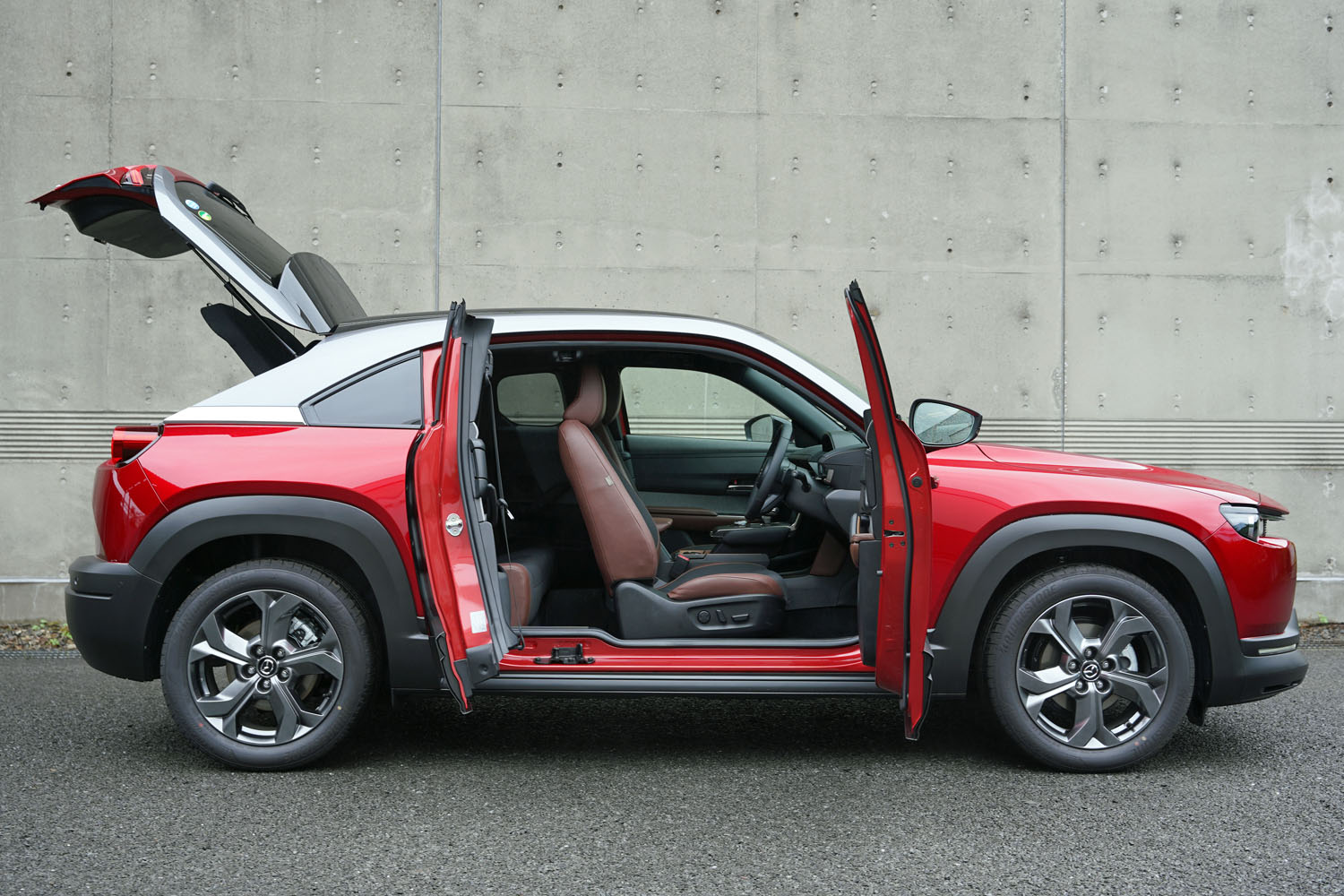 マツダMX-30 内装・外装など35枚 【画像・写真】 - webCG