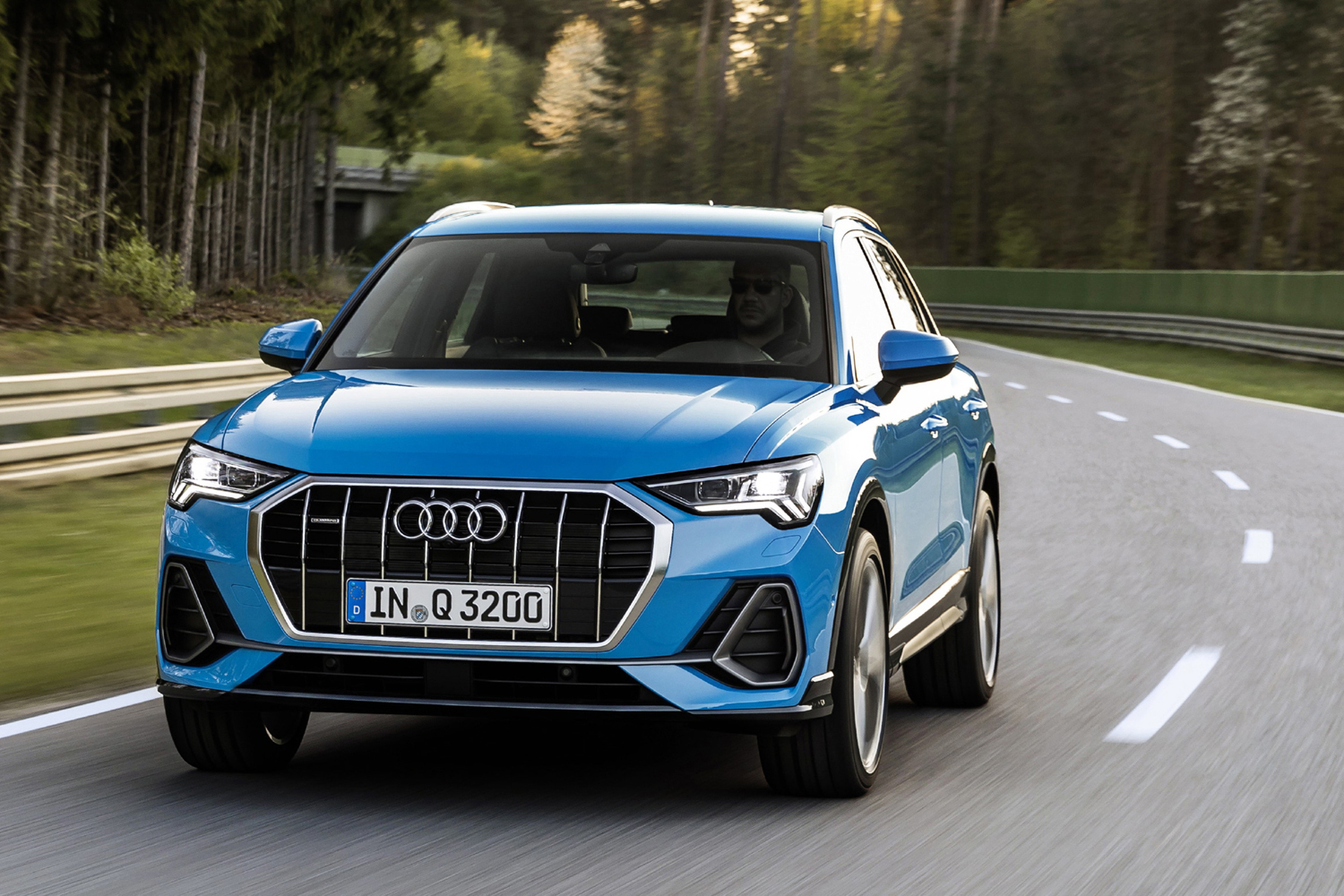 アウディQ3 内装・外装など21枚 【画像・写真】 - webCG