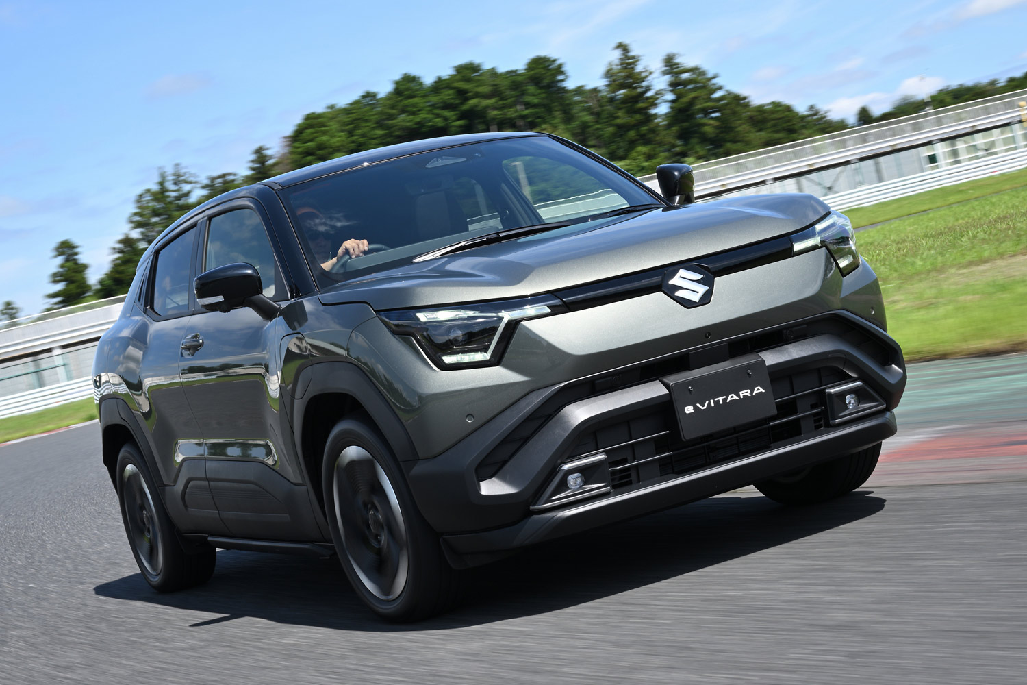 航続距離は500km以上！ スズキが新型BEV「eビターラ」の情報を先行公開 【ニュース】 - webCG