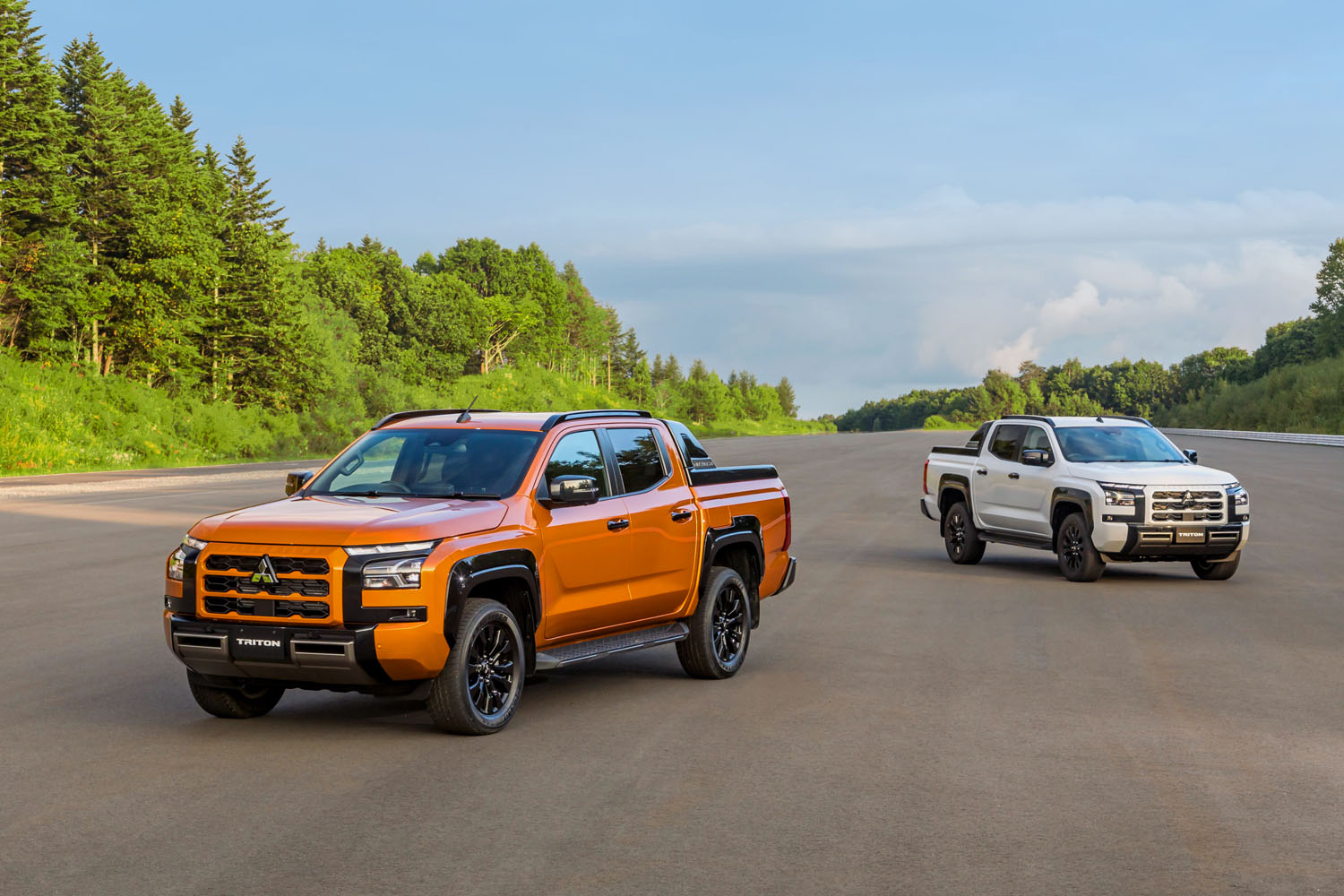 三菱トライトン 内装・外装など80枚 【画像・写真】 - webCG