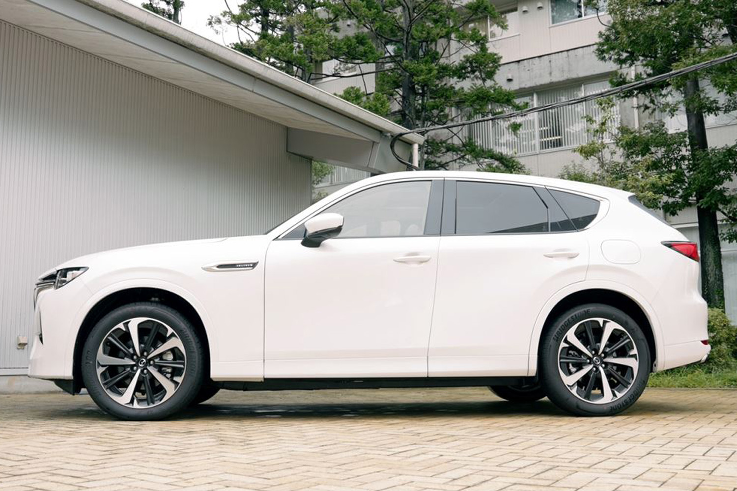 動画で見る「マツダCX-60」 - webCG