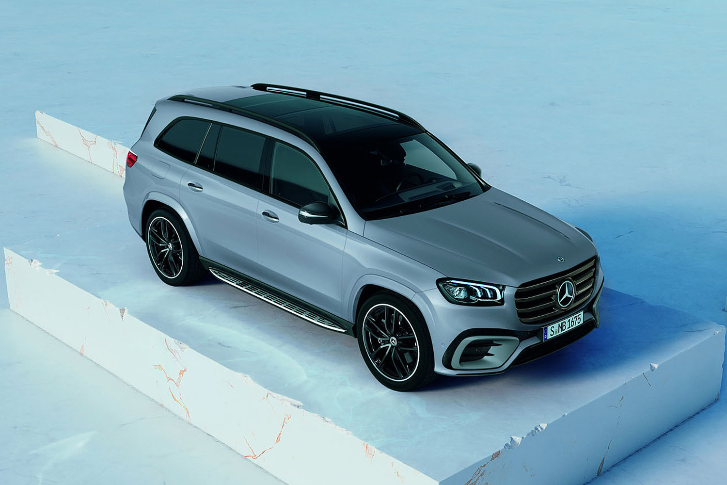 メルセデス・ベンツのSUV「GLE」「GLEクーペ」「GLS」に新グレード「Night Edition（ナイトエディション）」登場 【ニュース】 - webCG