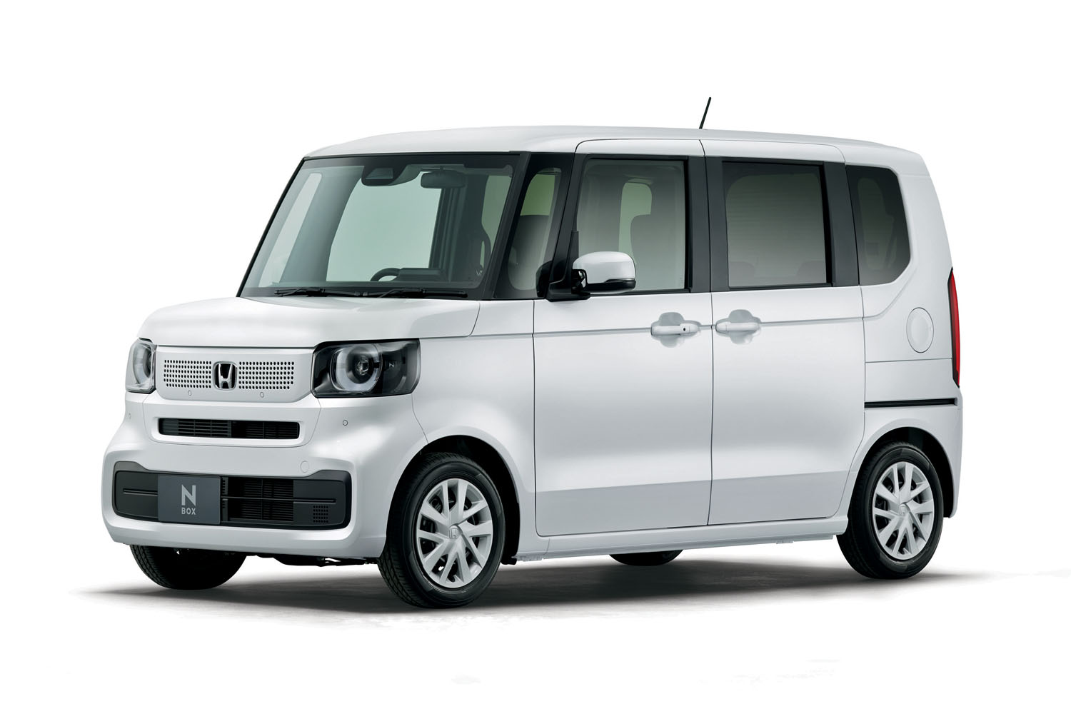 正常進化の新型が登場！ 「ホンダN-BOX」は、どうしてこんなに売れるのか？ - webCG