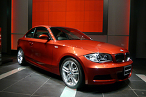 コンパクトFR「BMW 1シリーズクーペ」が日本デビュー 【ニュース】 - webCG