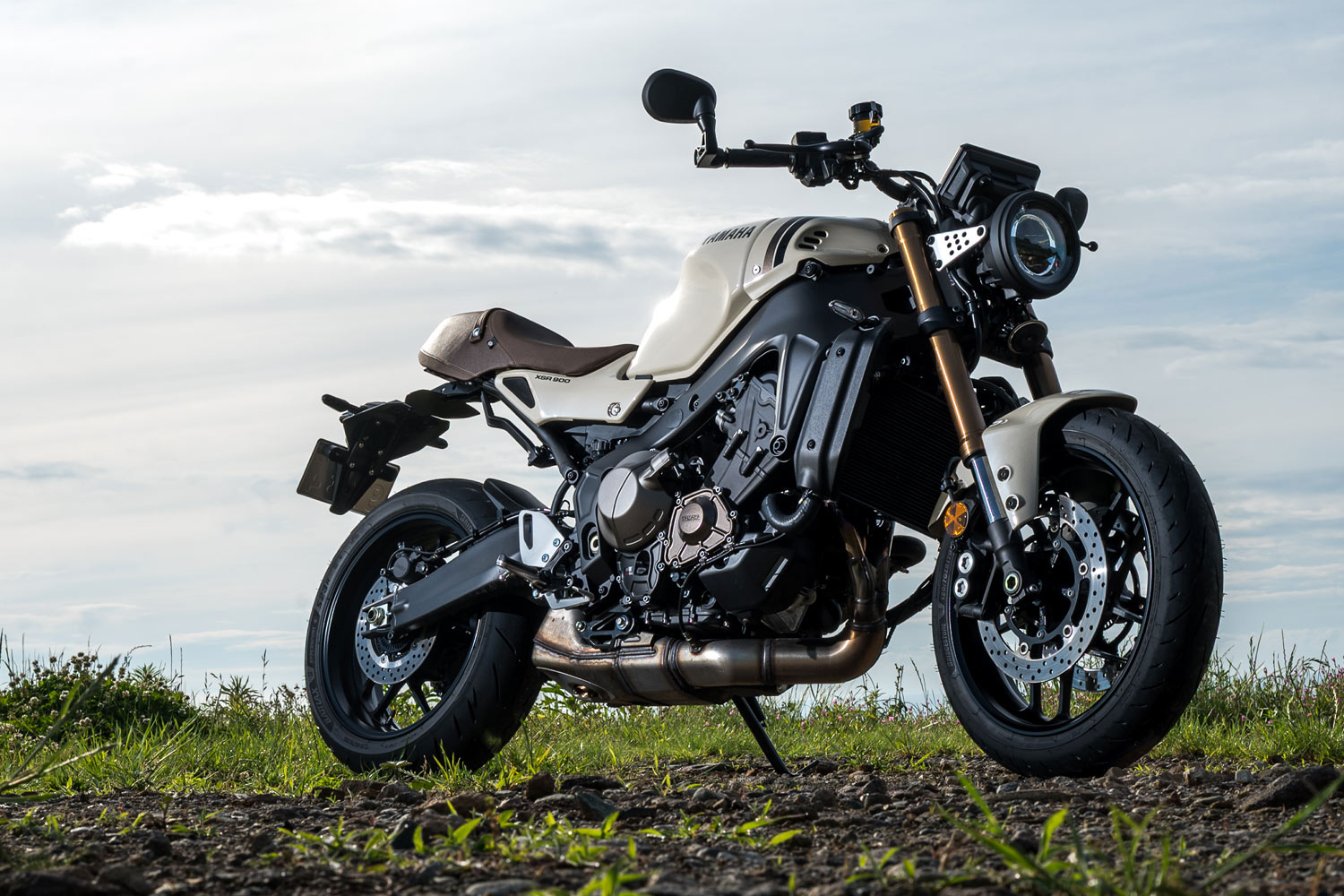 ヤマハXSR900 ABS（6MT）【レビュー】 新鋭のネオレトロ - webCG