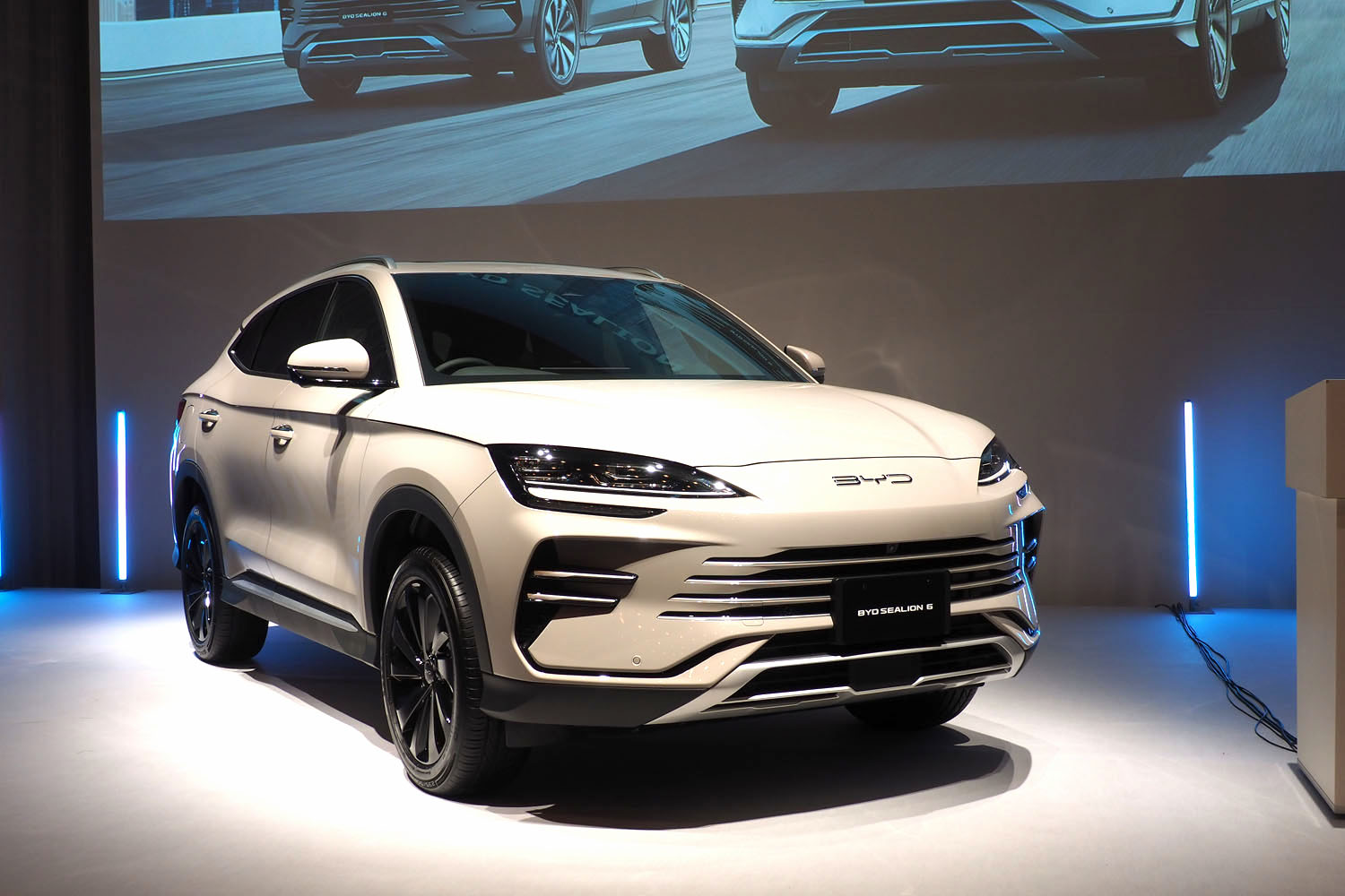 BYDがプラグインハイブリッド車「シーライオン6」を発売 【ニュース】 - webCG