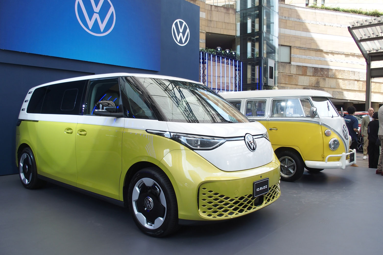 フォルクスワーゲンが3列シートフル電動ミニバン「ID. Buzz」を日本で正式発売 【ニュース】 - webCG
