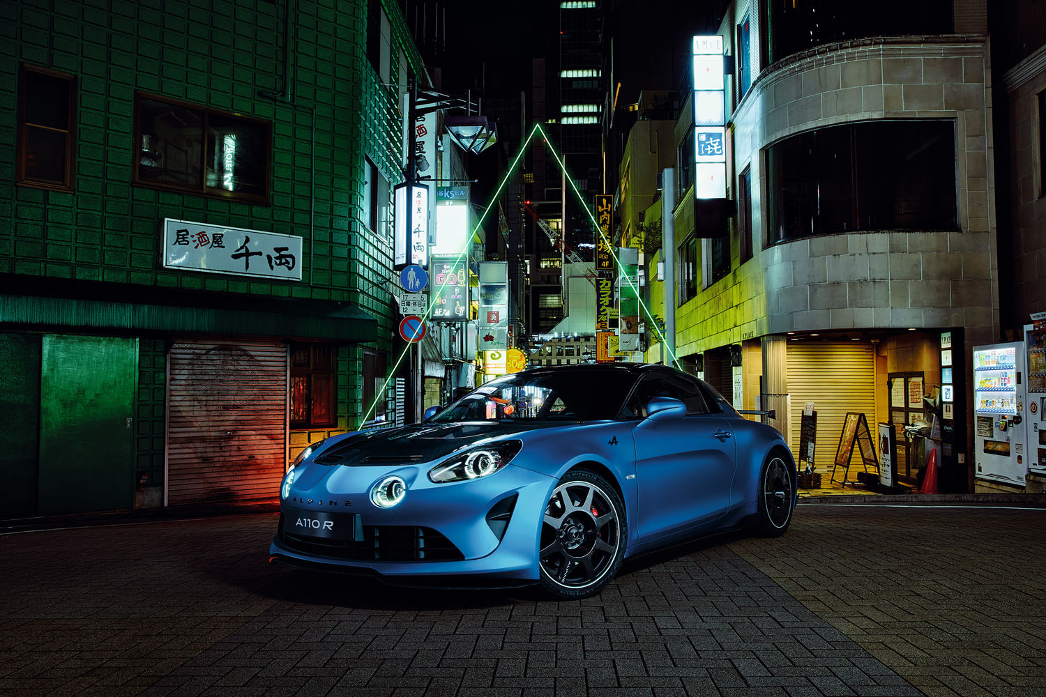 新生「A110」史上最速モデル！ 「アルピーヌA110 R」の受注始まる 【ニュース】 - webCG