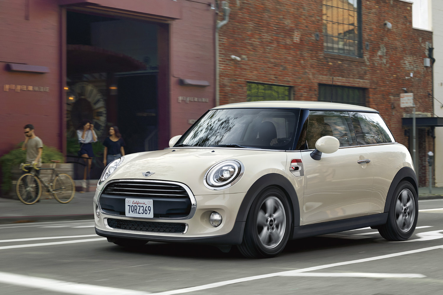 “英国らしさ”を際立たせた、MINIの特別仕様車「ヴィクトリア」登場 【ニュース】 - webCG