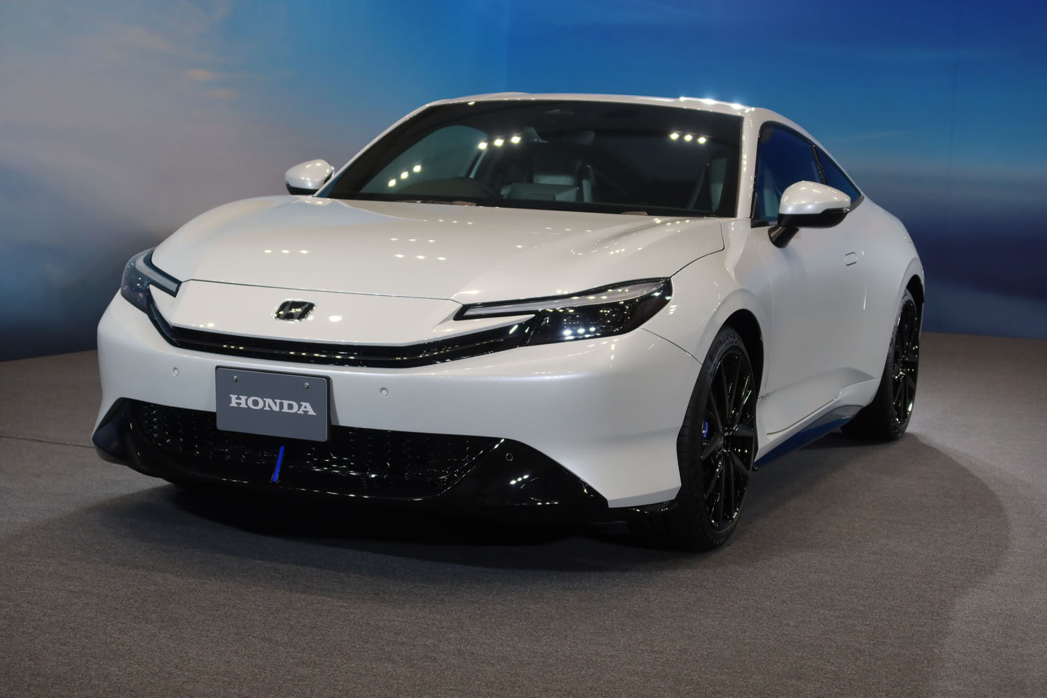 ホンダが新型「プレリュード」の内装を公開 2025年秋に発売予定 【ニュース】 - webCG