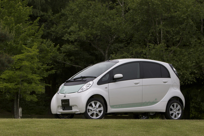 三菱i-MiEV 内装・外装など20枚 【画像・写真】 - webCG