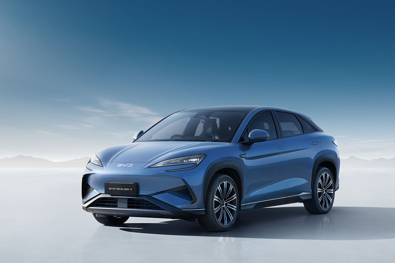 BYDのフル電動SUV「シーライオン7」の事前予約注文受け付けがスタート 【ニュース】 - webCG