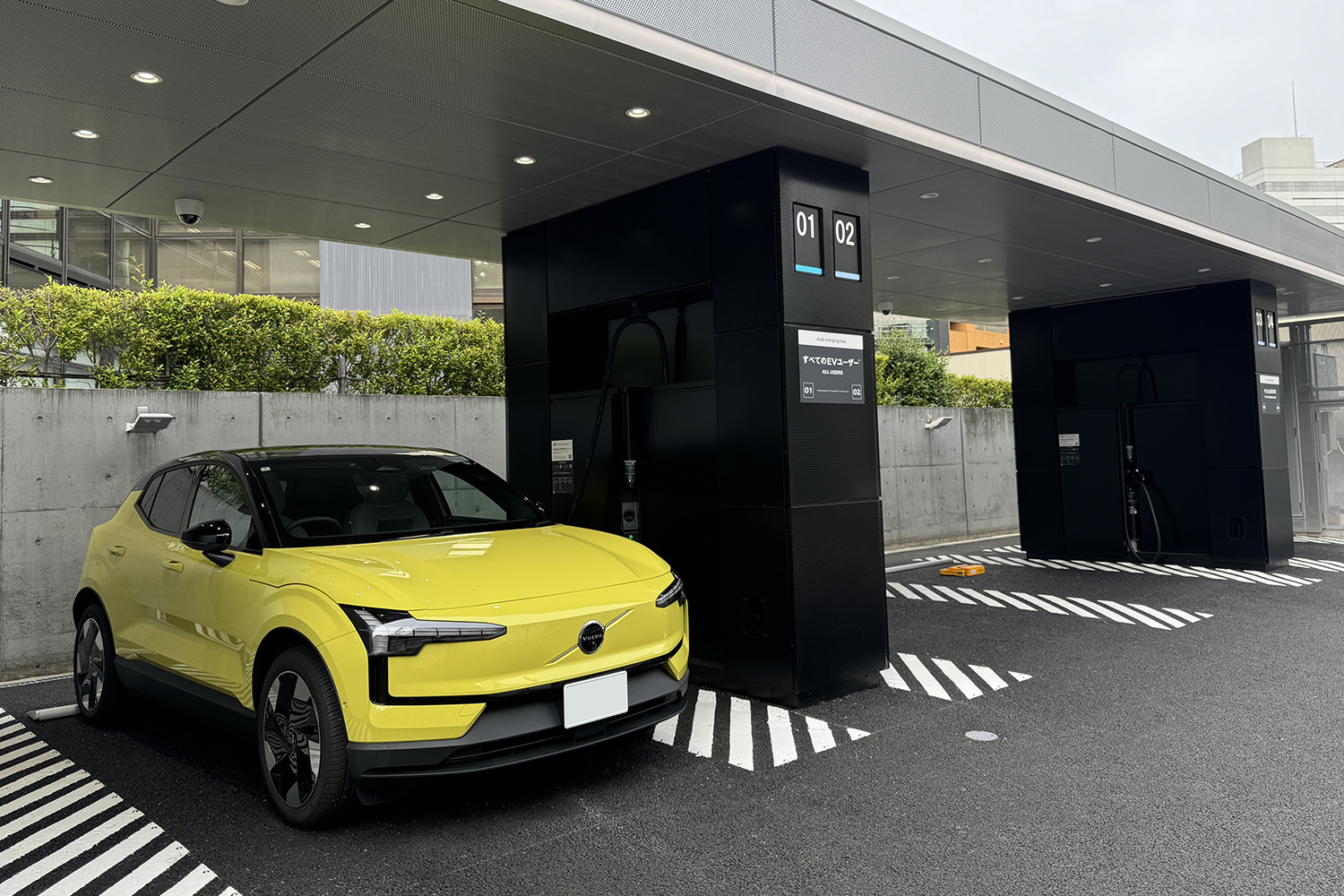 第794回：【ボルボEX30買いました】不具合が消えて機能が拡充 初めてのソフトウエアアップデートに挑戦 【エディターから一言】 - webCG