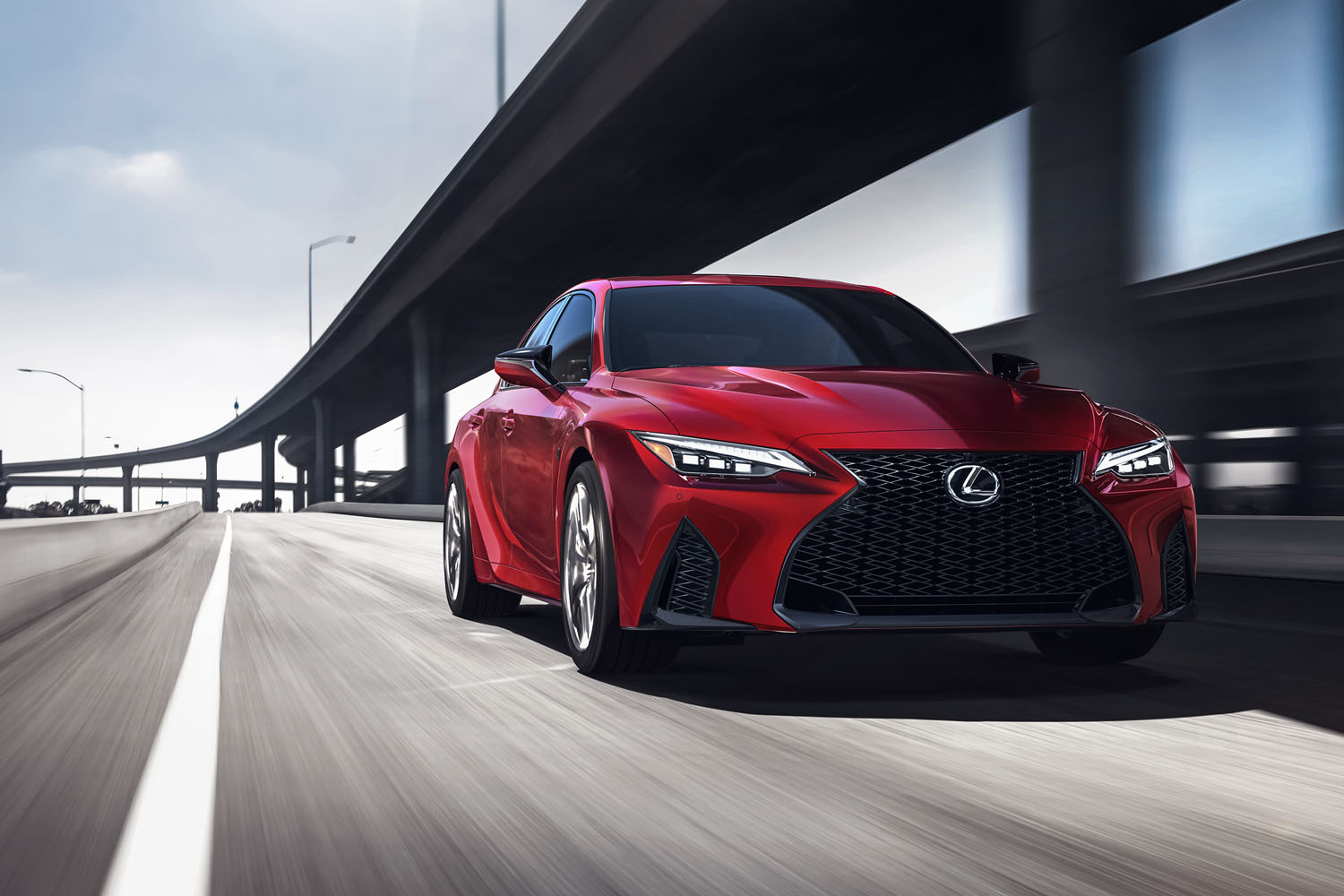 「KINTO FACTORY」から「レクサスIS」の操舵質感を高めるアイテム登場 【ニュース】 - webCG