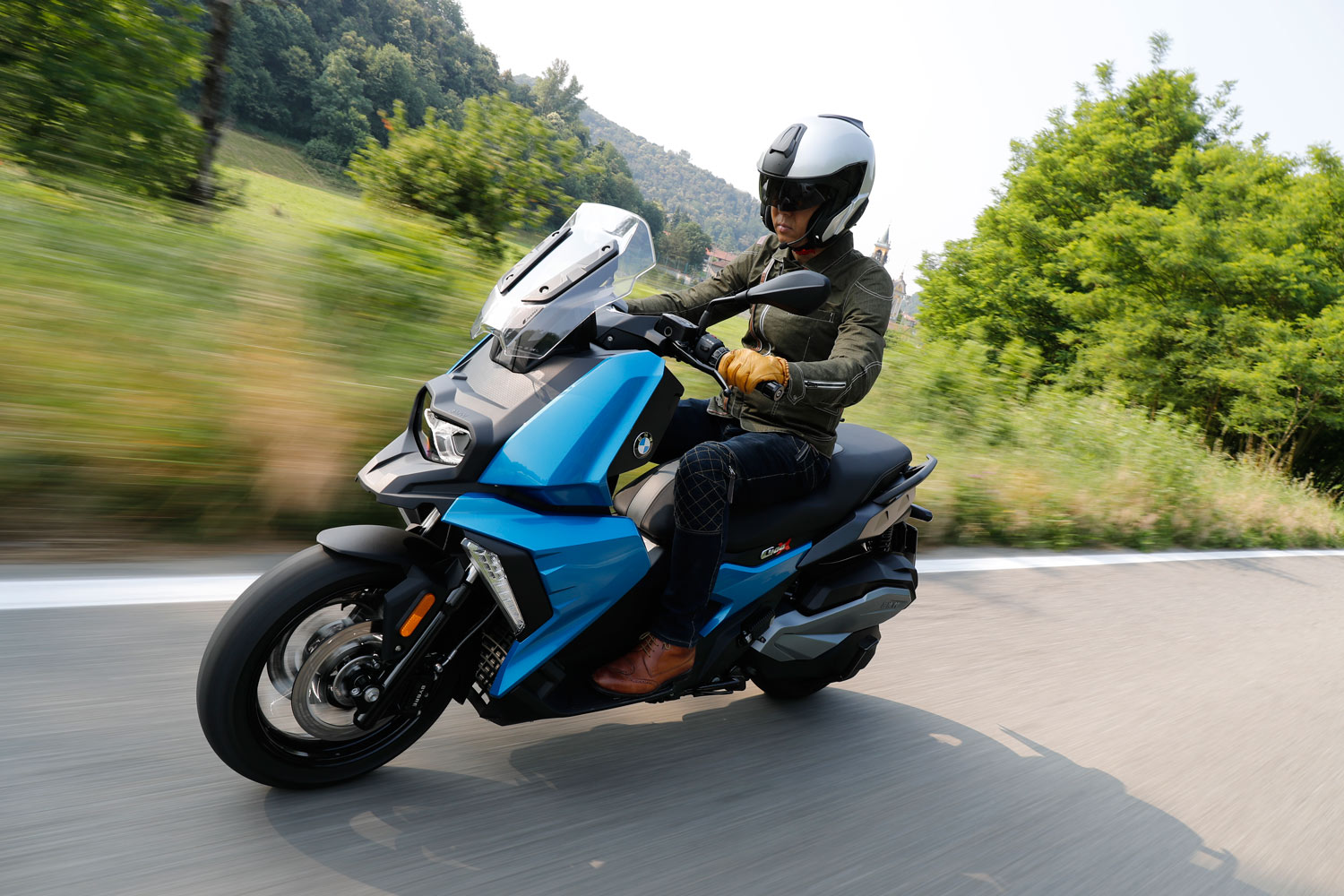 BMW C400X（MR/CVT）【レビュー】 これまでの常識は通用しない - webCG